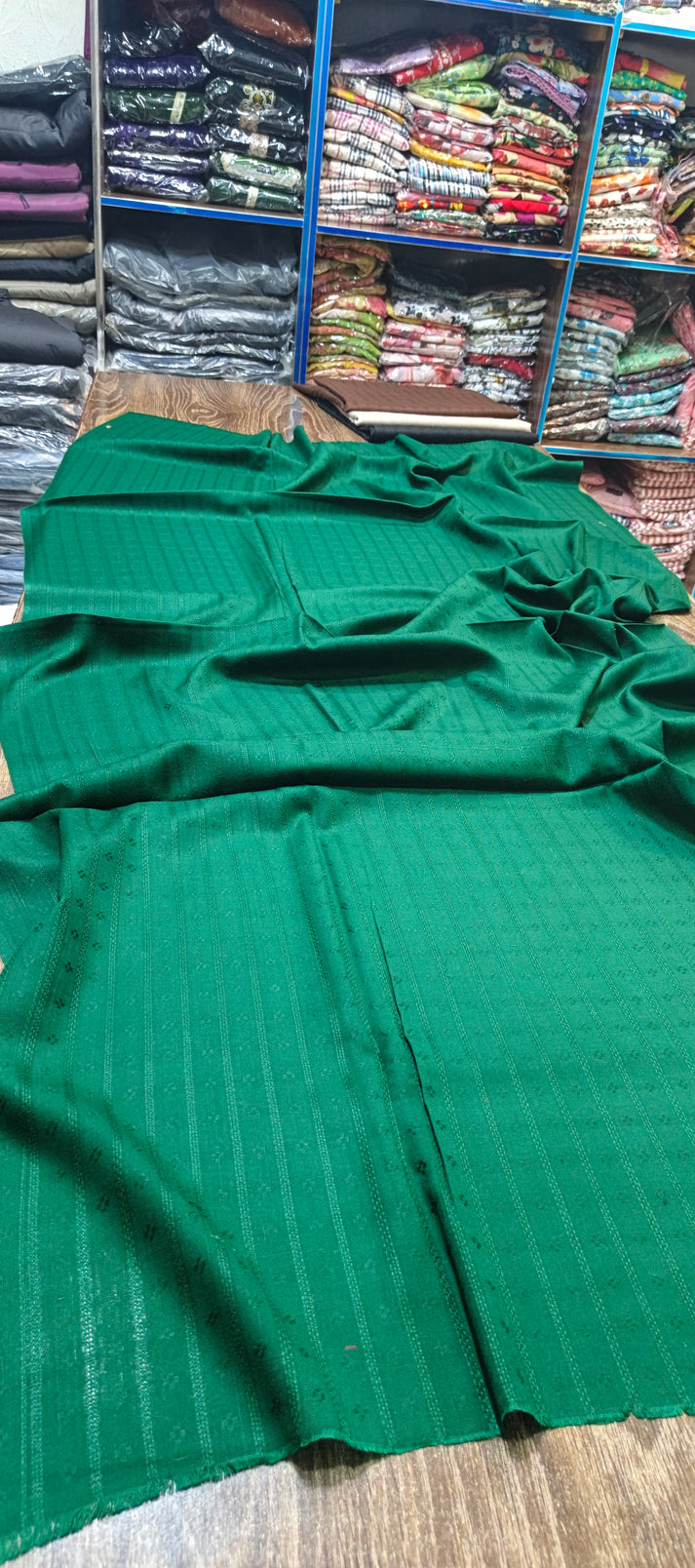 Tarkashi pashmina woollen shawls – AMBREEN CLOTHING